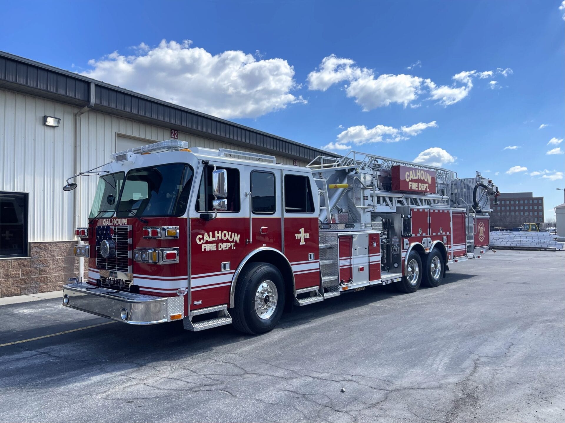 SPH 100 - Calhoun Fire Department, GA - Sutphen Fire Trucks
